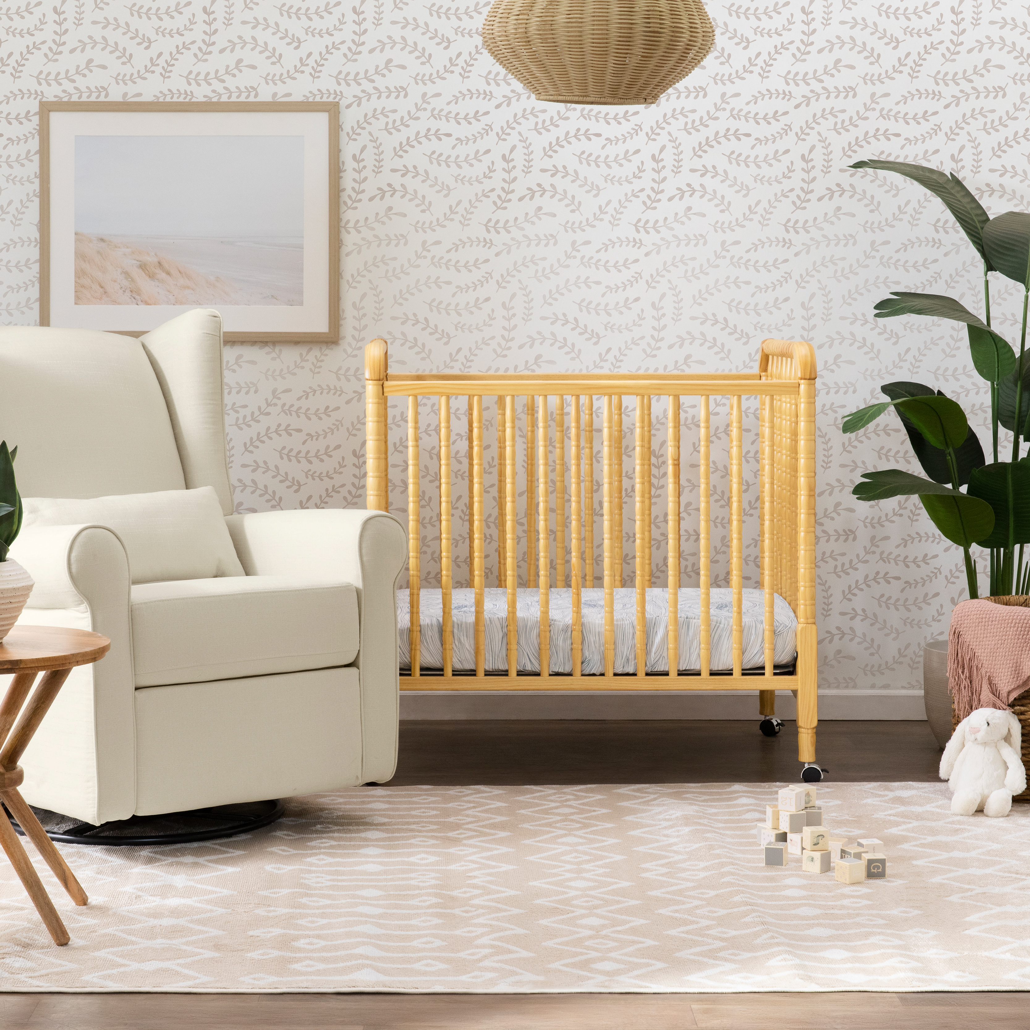 daVinci Jenny Lind 3-in-1 Convertible Mini Crib - Natural | Babylist Shop