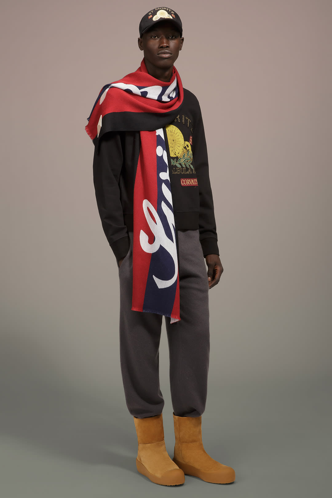 Bally Curling胶囊系列：冬季雪地鞋履及成衣