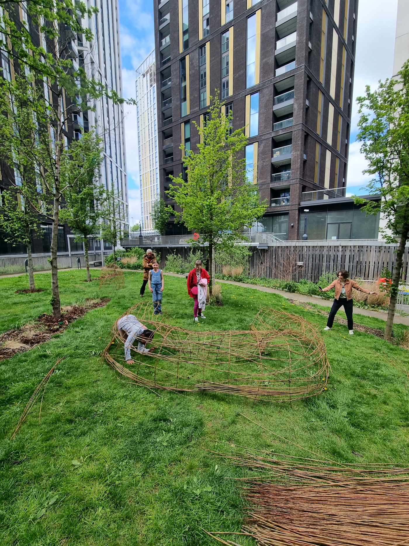 The London Withy Pot