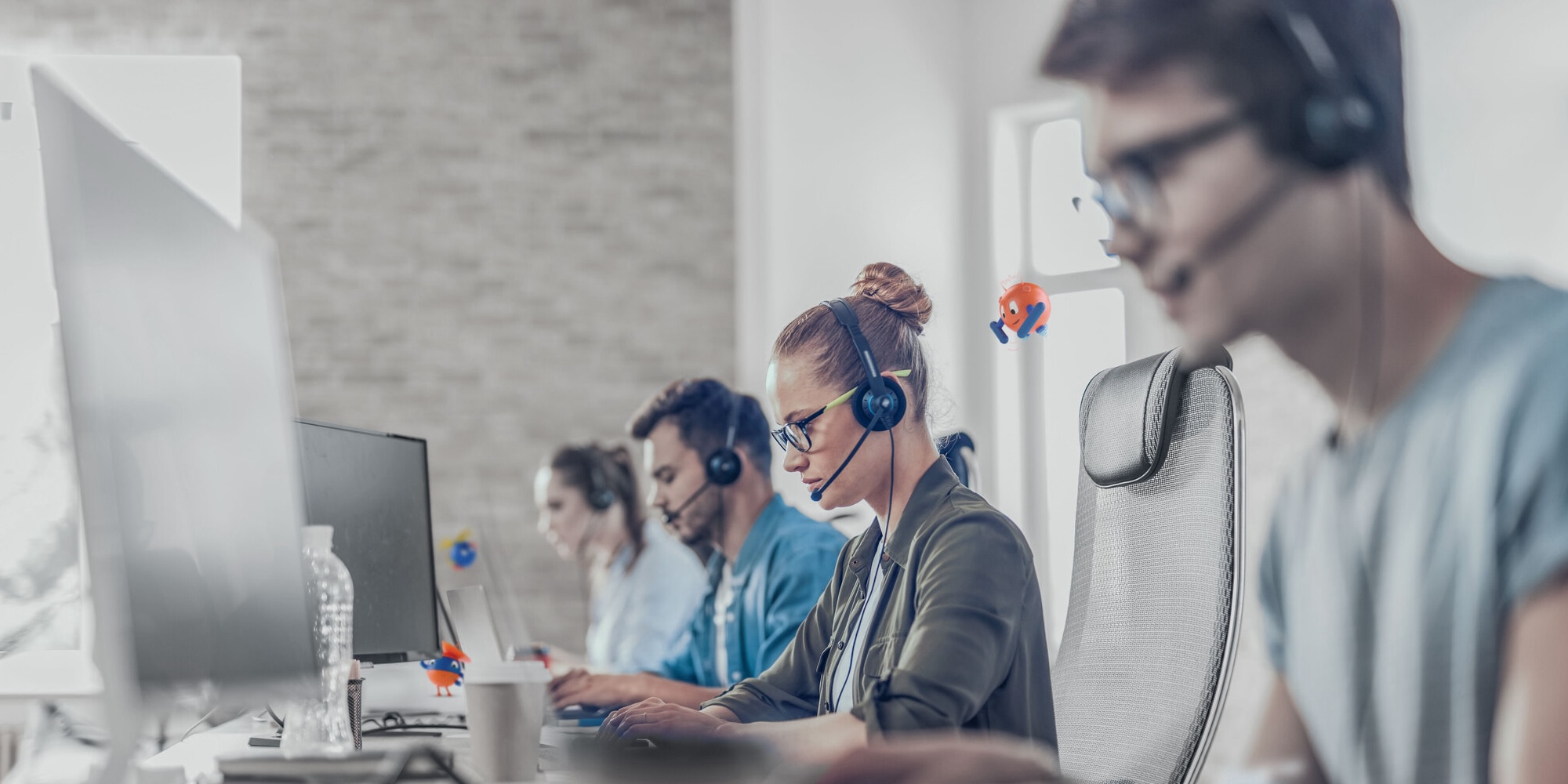 Elevate CX by closing the gaps in your contact center tech stack | UiPath