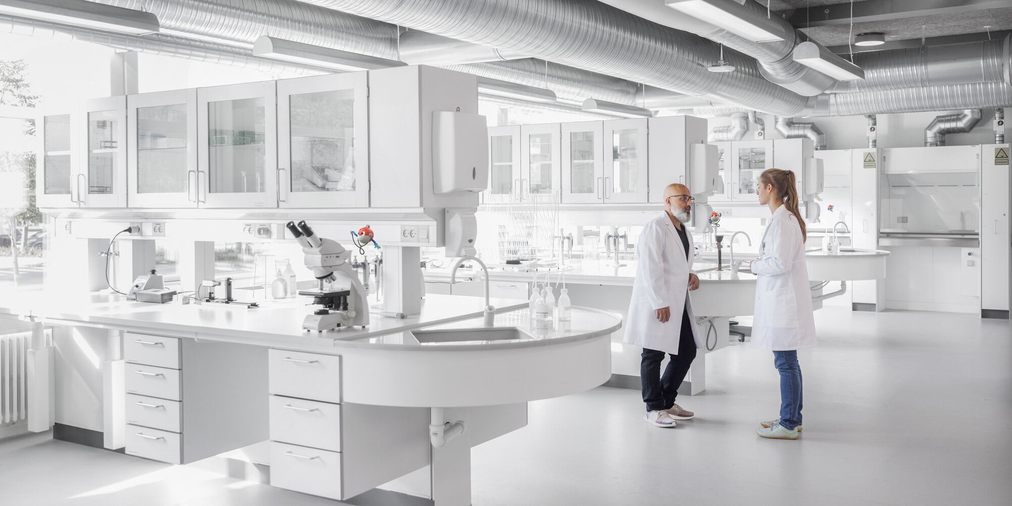 Unpacking AI and automation in life sciences: Four impactful scenarios ...