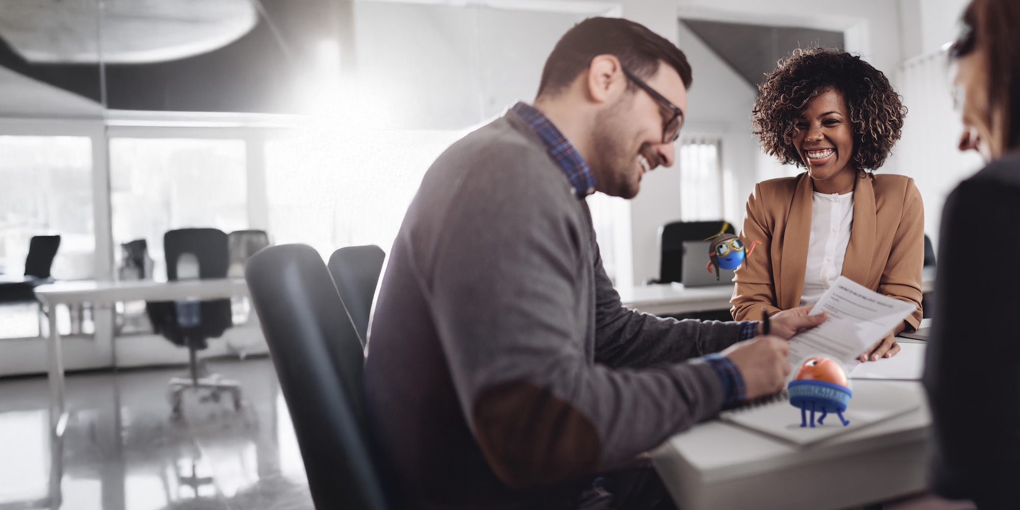 Say hello to your new (AI agent) financial services colleague | UiPath