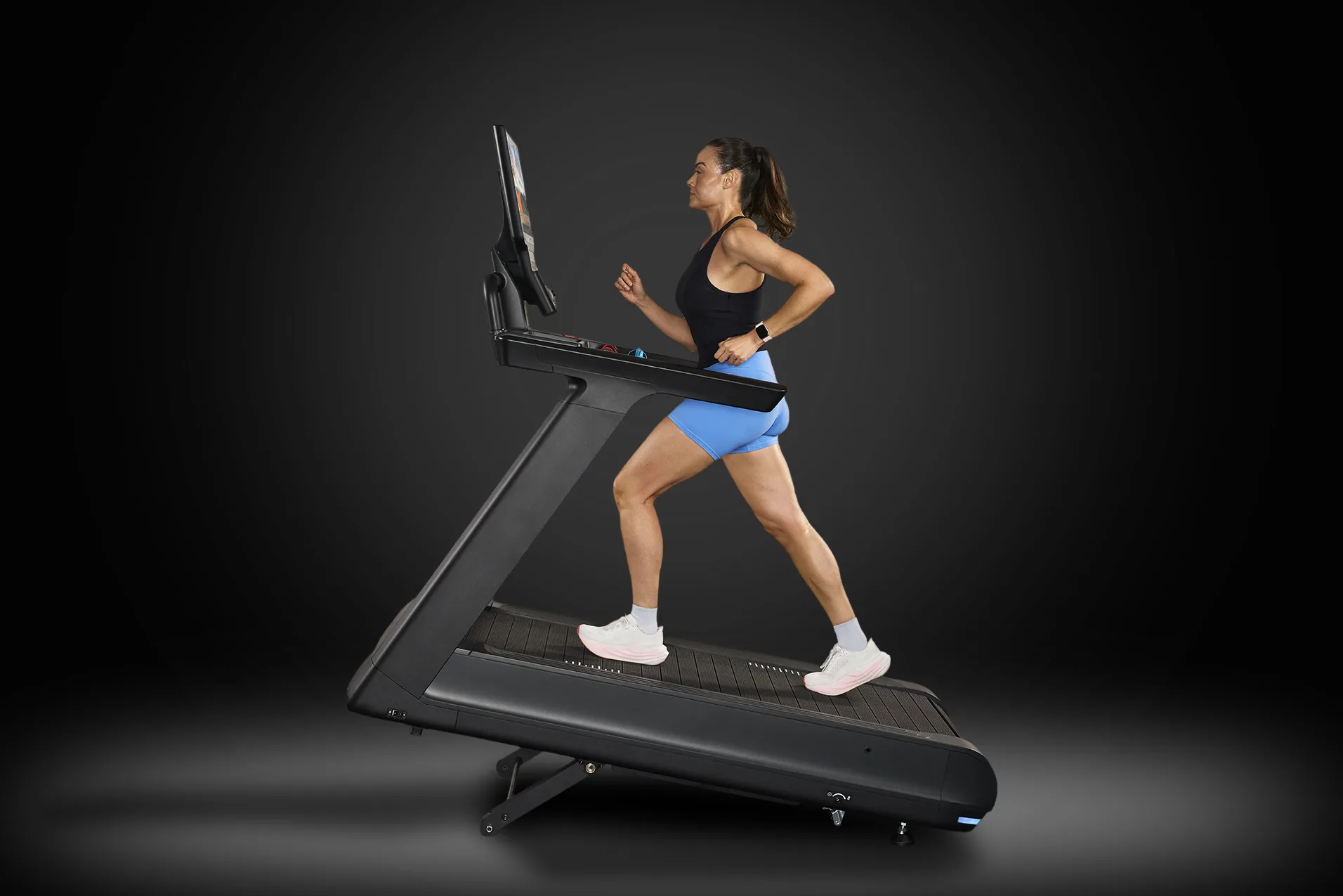 Precor Slat-Belt Treadmill Offers Premium Performance for Commercial Gyms
