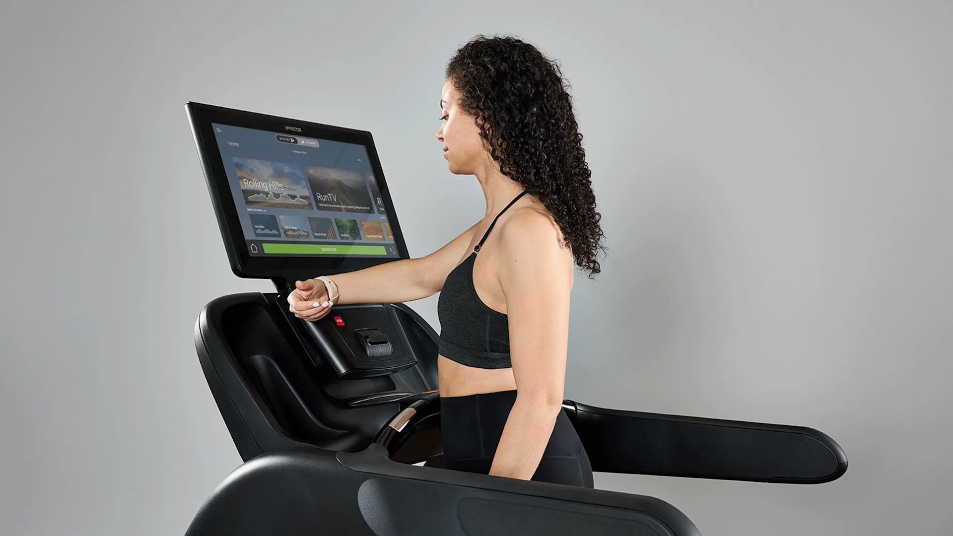 P94 and P84 Touchscreen Consoles | Precor