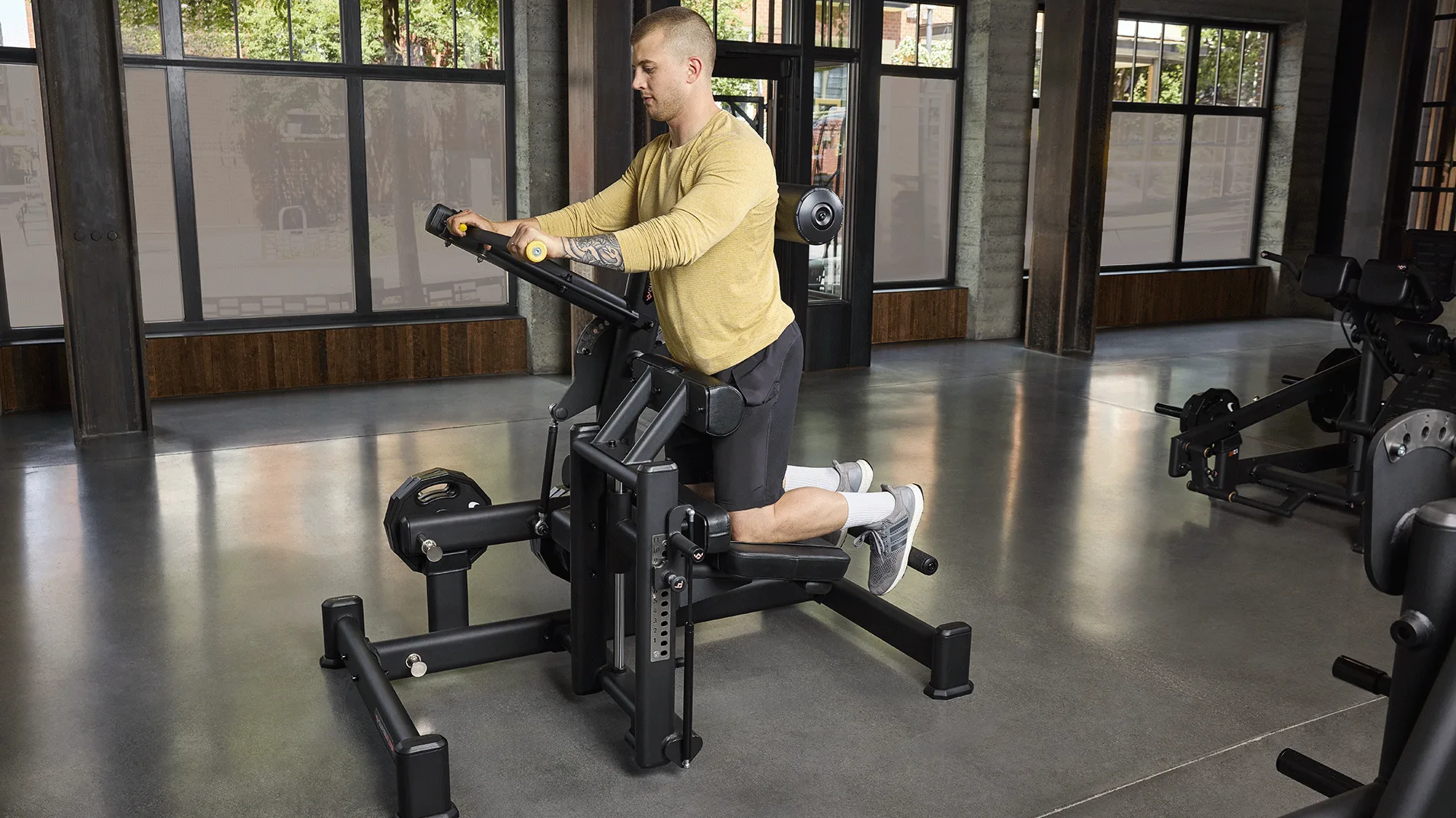 Glutebuilder Kneeling Glute Isolator | Commercial Glute Training by Precor