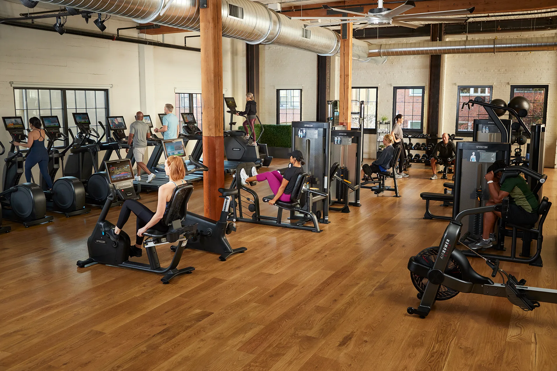Selectorized Strength Machines | Commercial Gym Equipment | Precor