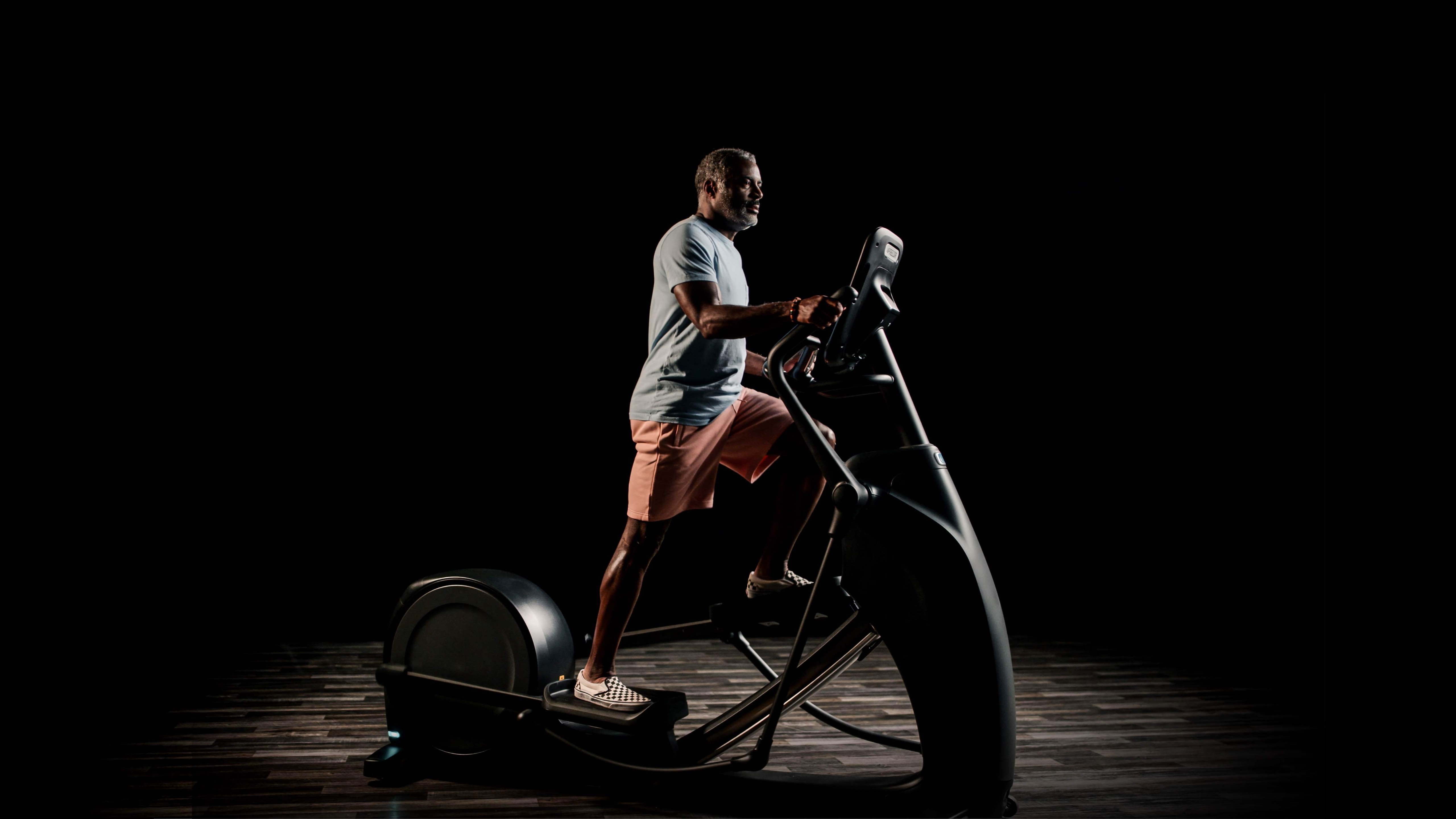 Elliptical Fitness Crosstrainer™ (EFX™) | Cardio | Precor