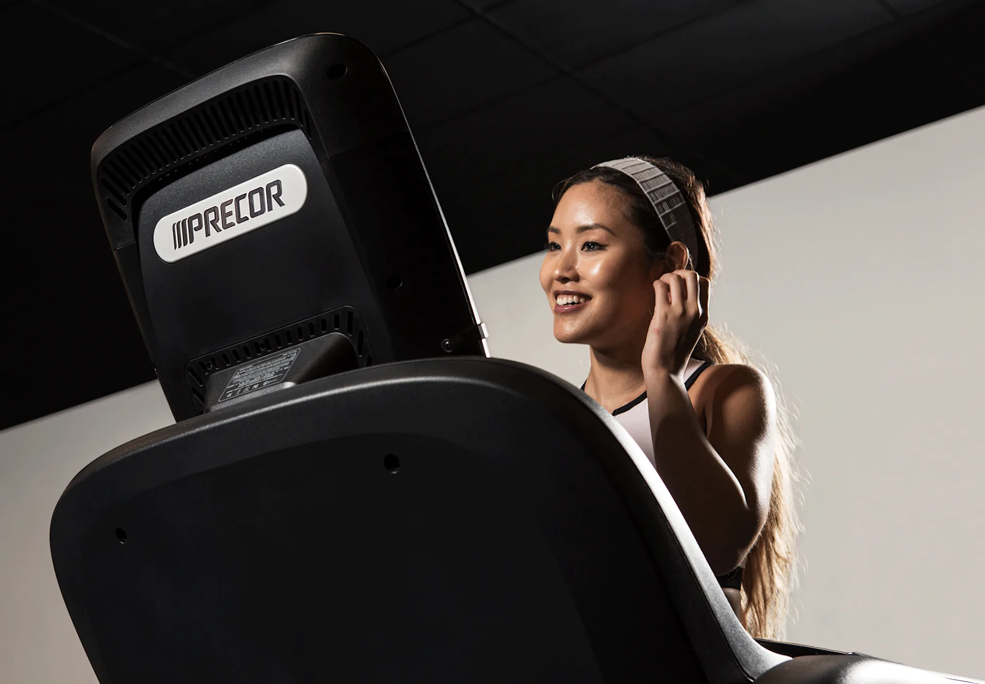 P82 and P62 Touchscreen Consoles | Precor