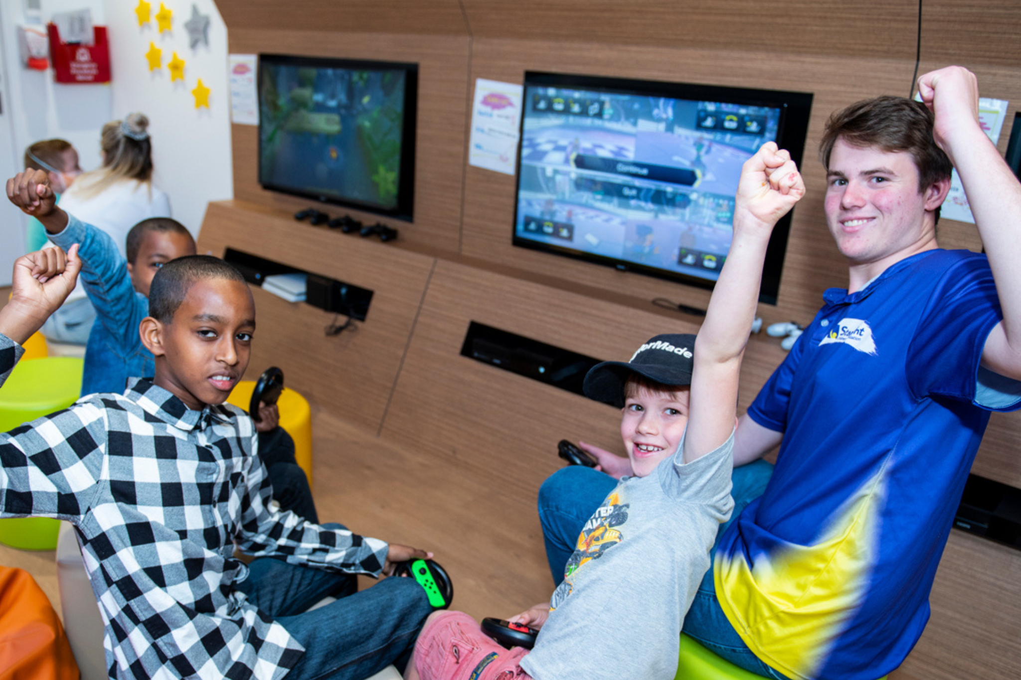 Volunteer in Starlight Express Rooms | Starlight Children's Foundation ...