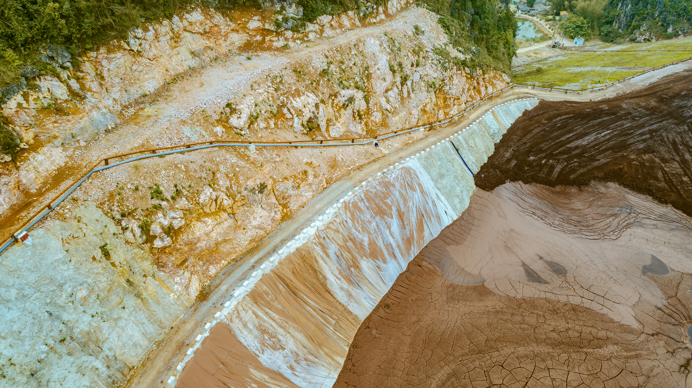 A rare earths giant is brewing: Arafura raises $121m to accelerate the ...