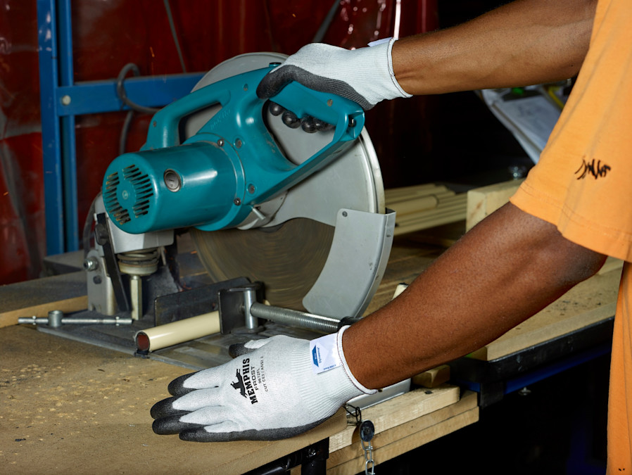 5 Steps to Choose the Right Gloves for Your Manufacturing Work — MSC ...