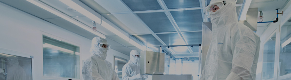 Top Benefits of Disposable Cleanroom Coveralls & Aseptic Donning ...