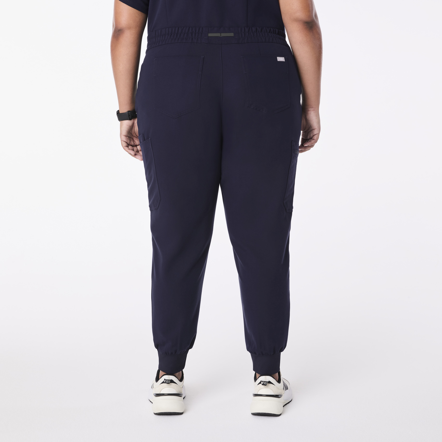 Women’s Uman Relaxed Jogger Scrub Pants - Navy · FIGS