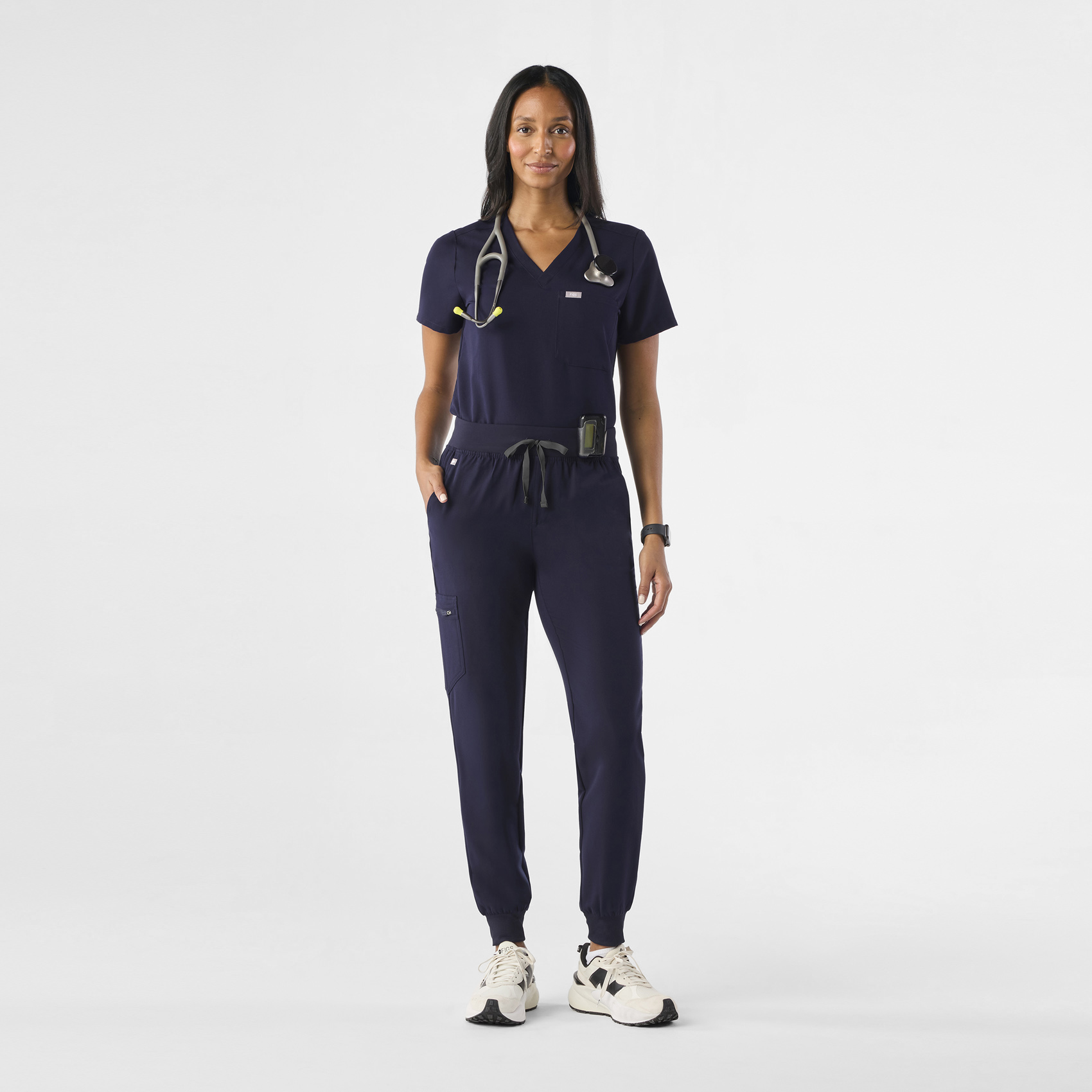 Women's Zamora Jogger Scrub Pants™ - Navy · FIGS