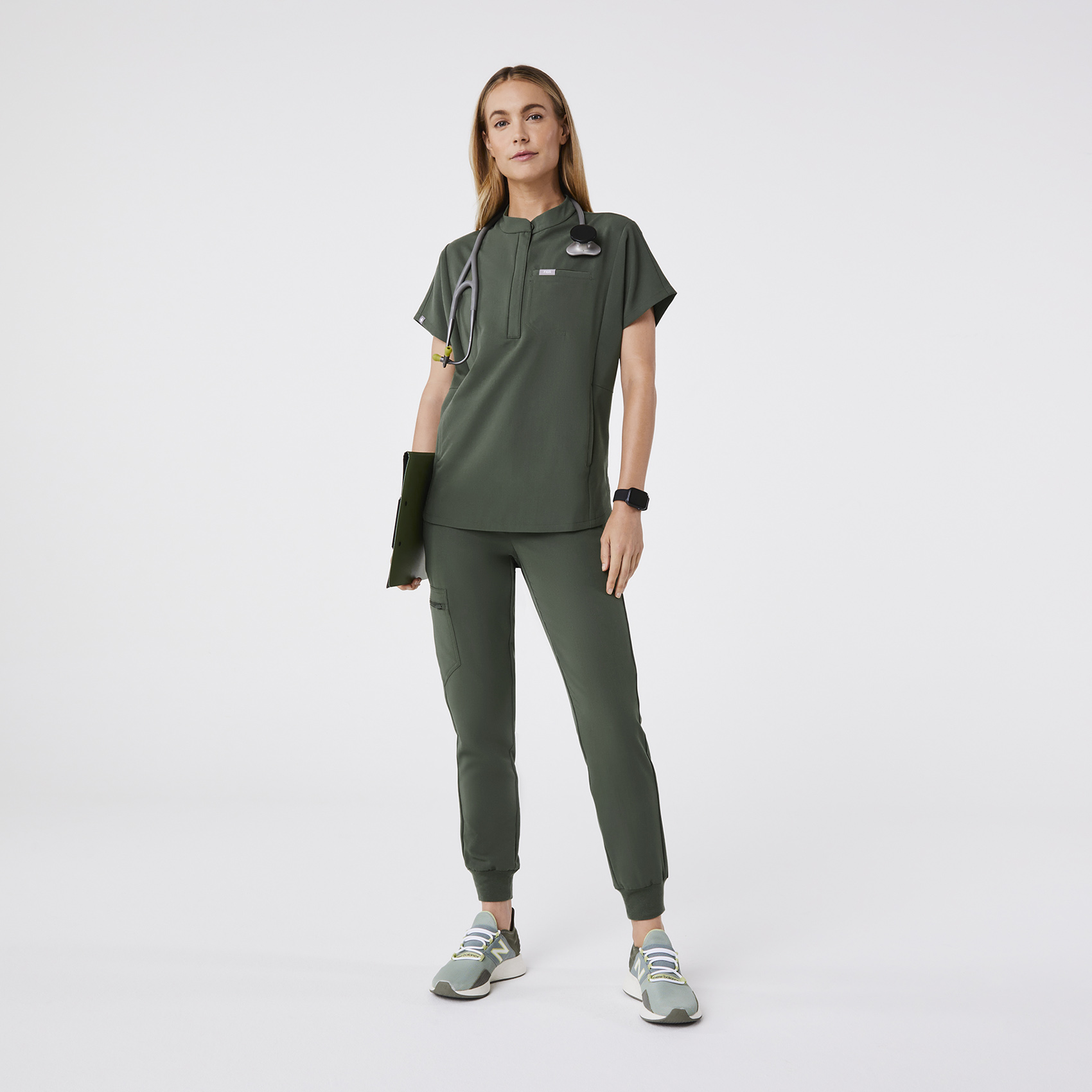 Women's Montex Classic Scrub Top - Moss · FIGS