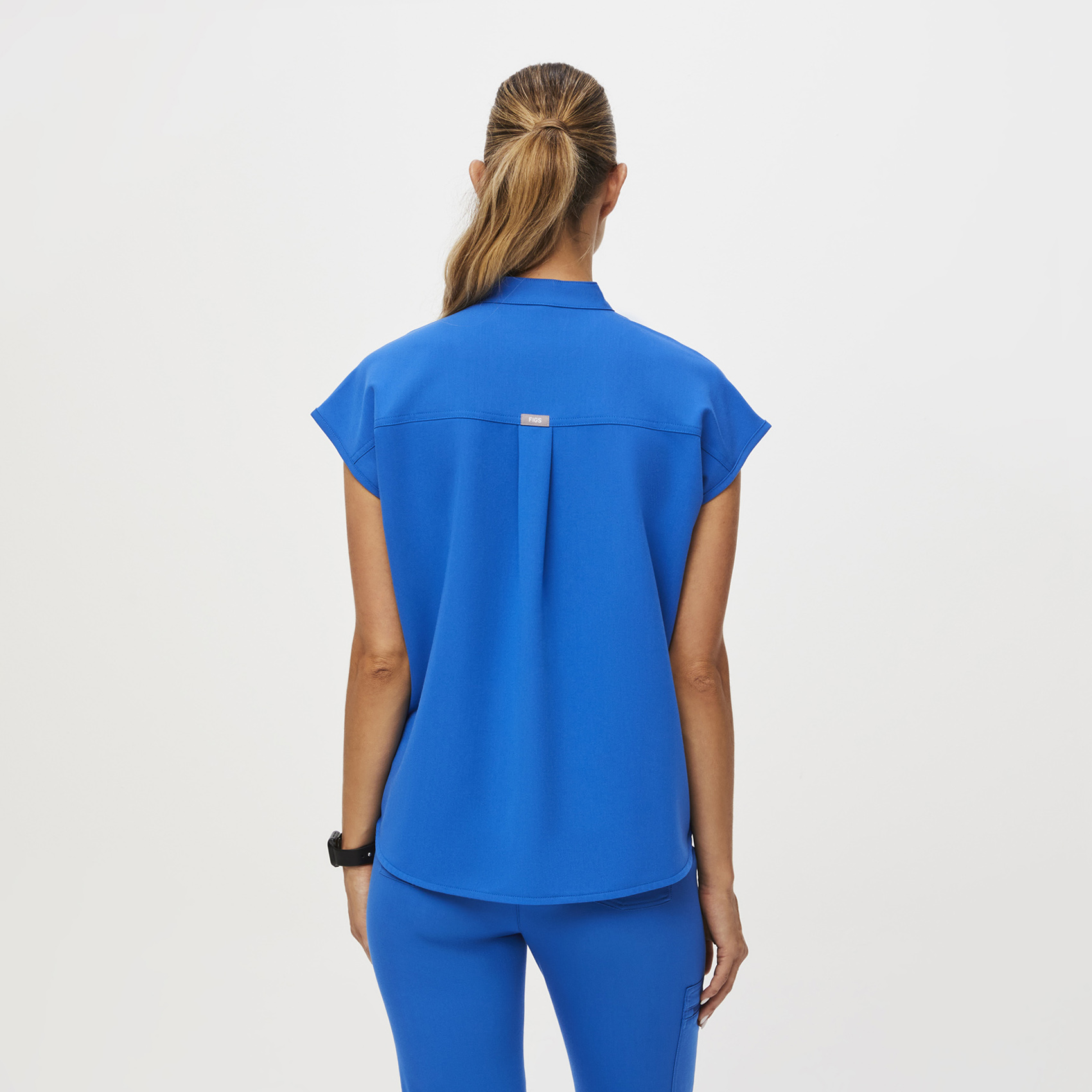 Women's Rafaela Oversized Scrub Top™ - Royal Blue · FIGS