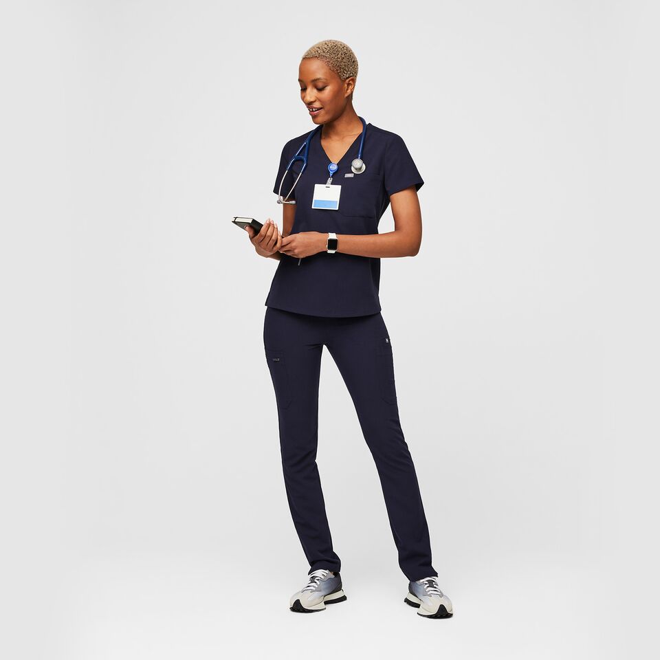 Women's Catarina One-Pocket Scrub Top™ - Navy · FIGS
