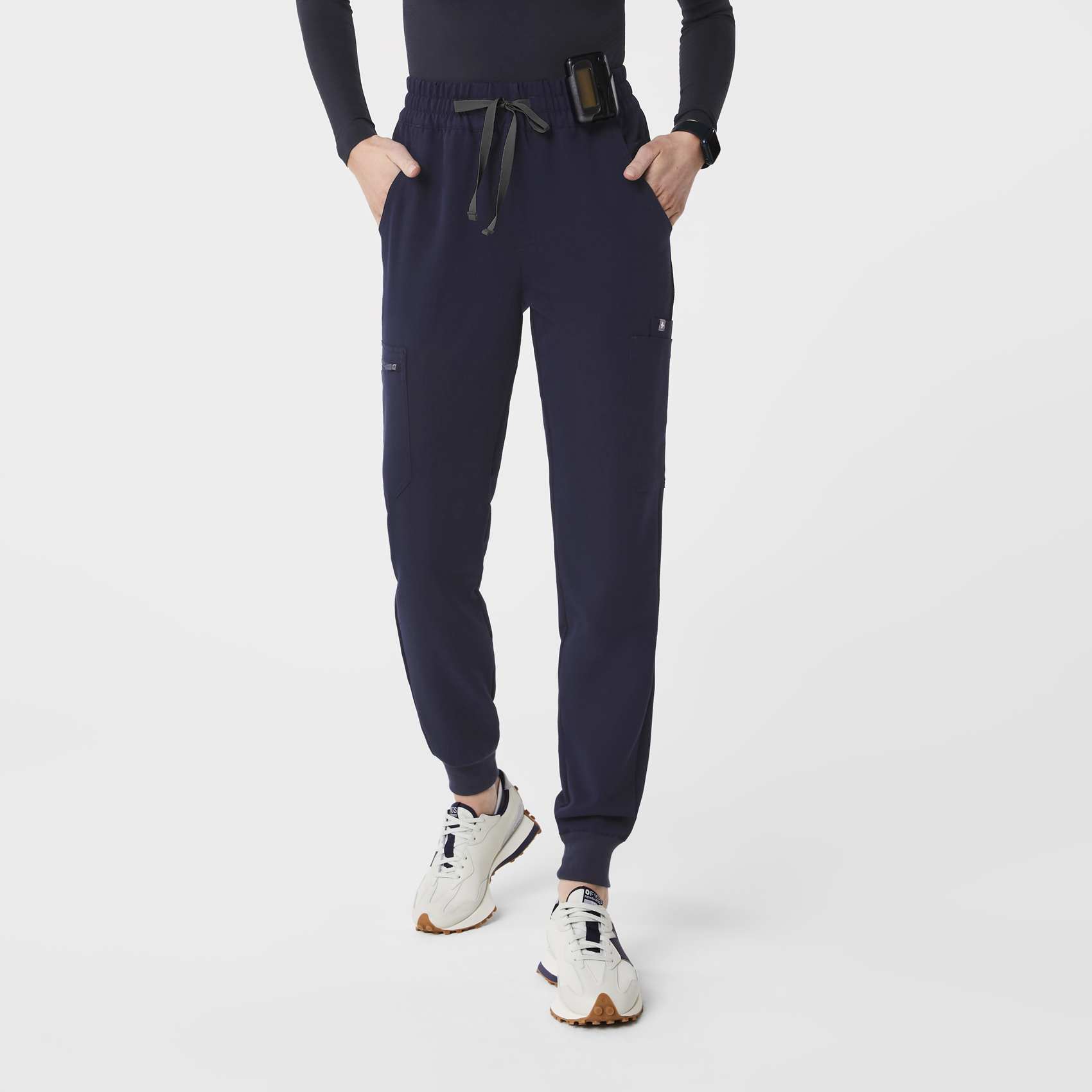 Women’s High Waisted Uman Relaxed Jogger Scrub Pants - Navy · FIGS