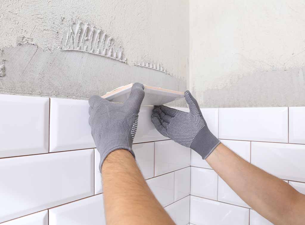 Wall Tile Replacement Near Me | Checkatrade