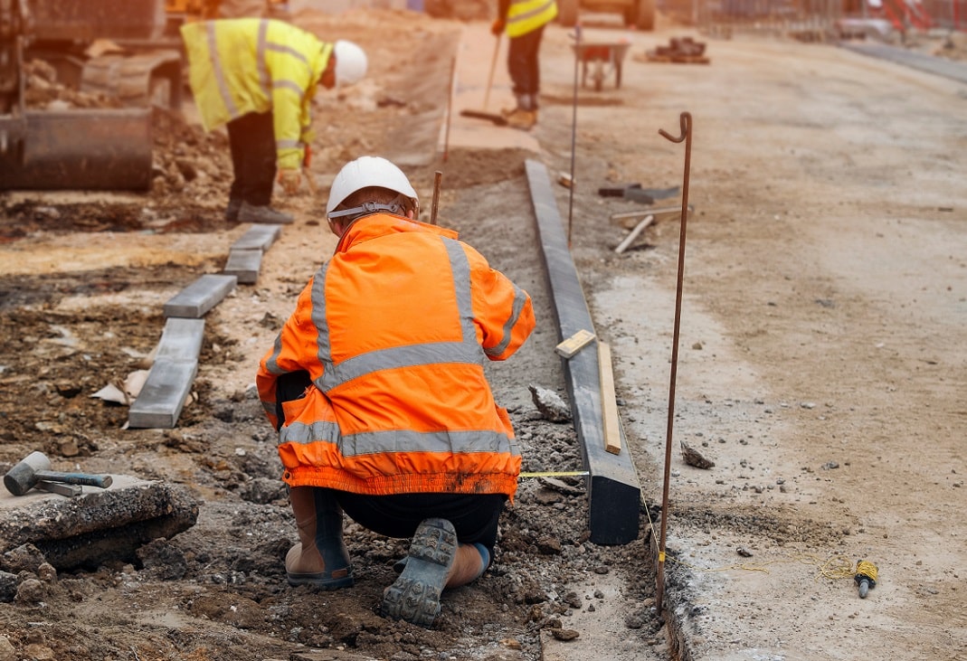 What's The Average Groundworker Salary In The UK? | Checkatrade