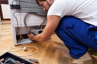 Fridge Drain Hole Troubleshooting: How To Unblock a Fridge Hole ...