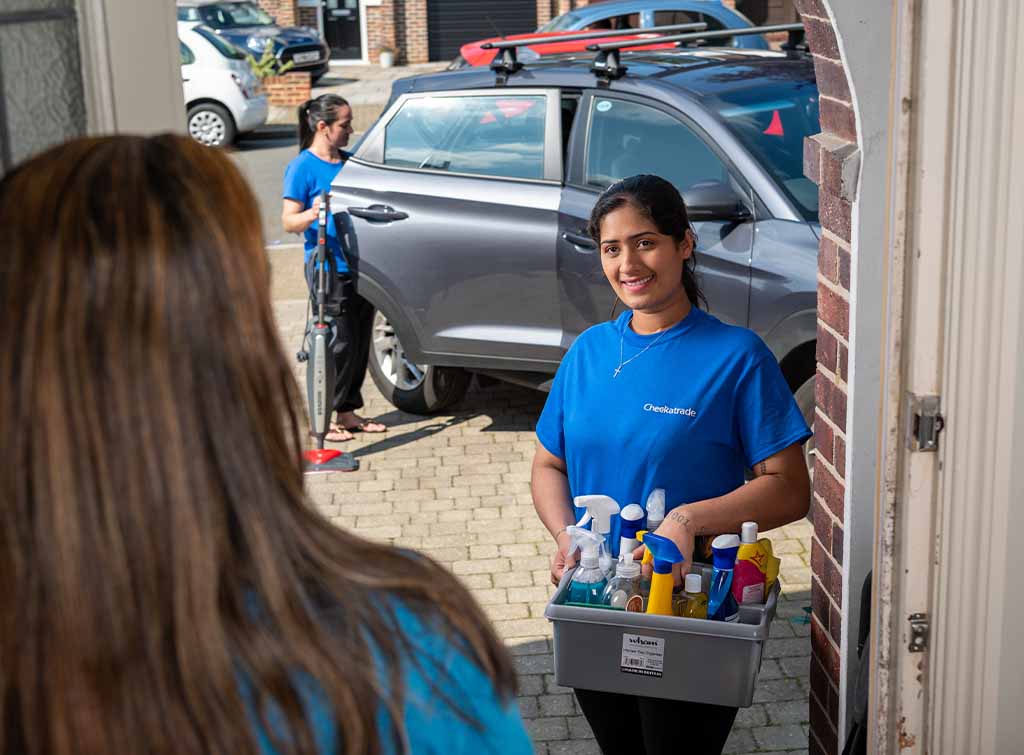 Find moving house cleaners near me