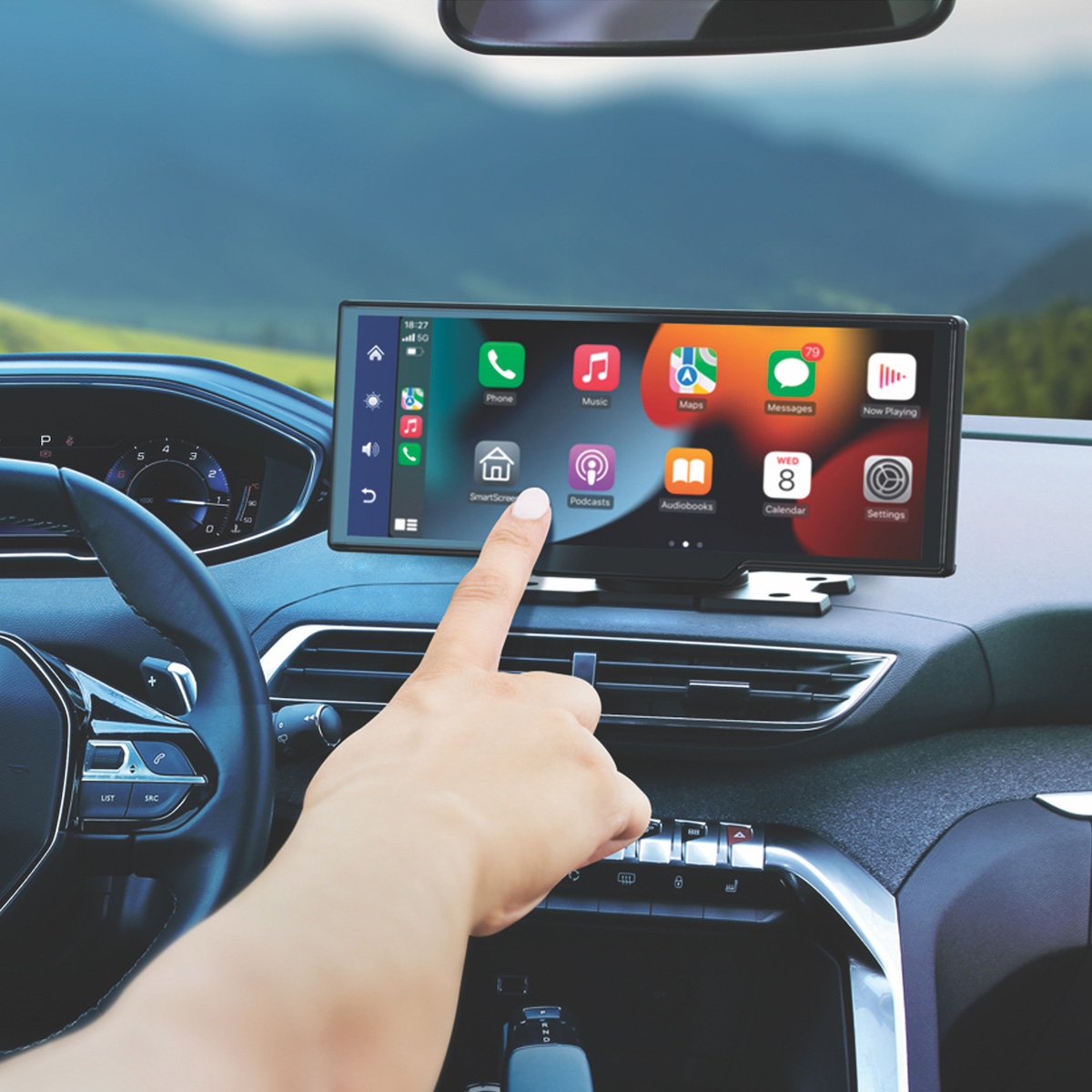 Car and Driver 10 Wireless Apple CarPlay and Android Auto Dash Mount