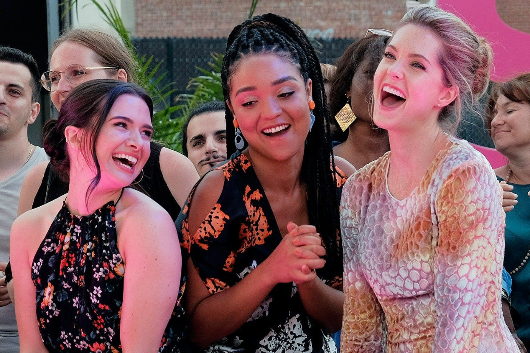 Digital culture and entertainment insights daily: Anna Wintour and the ...