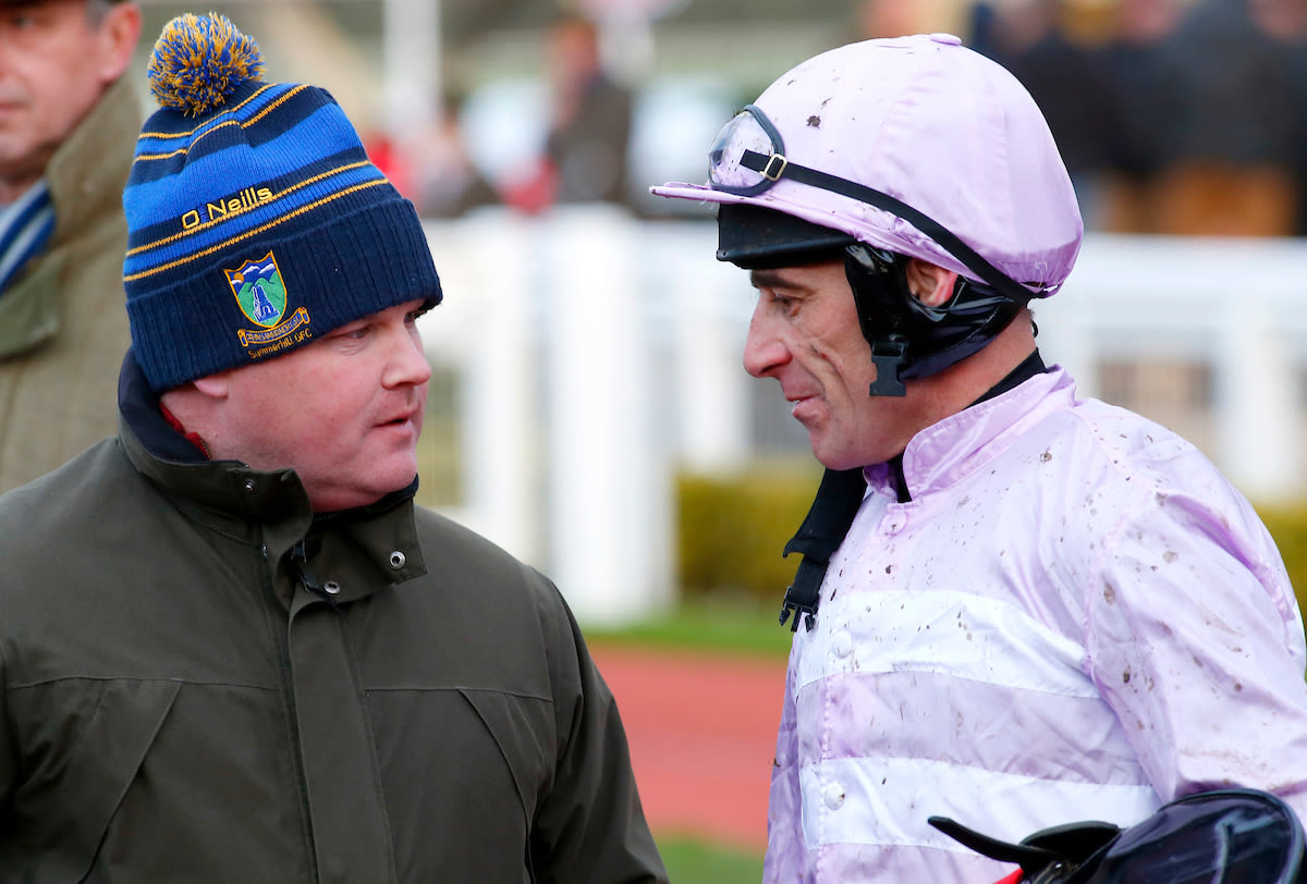 Sandown preview: You Wear It Well out for Grade Two prize