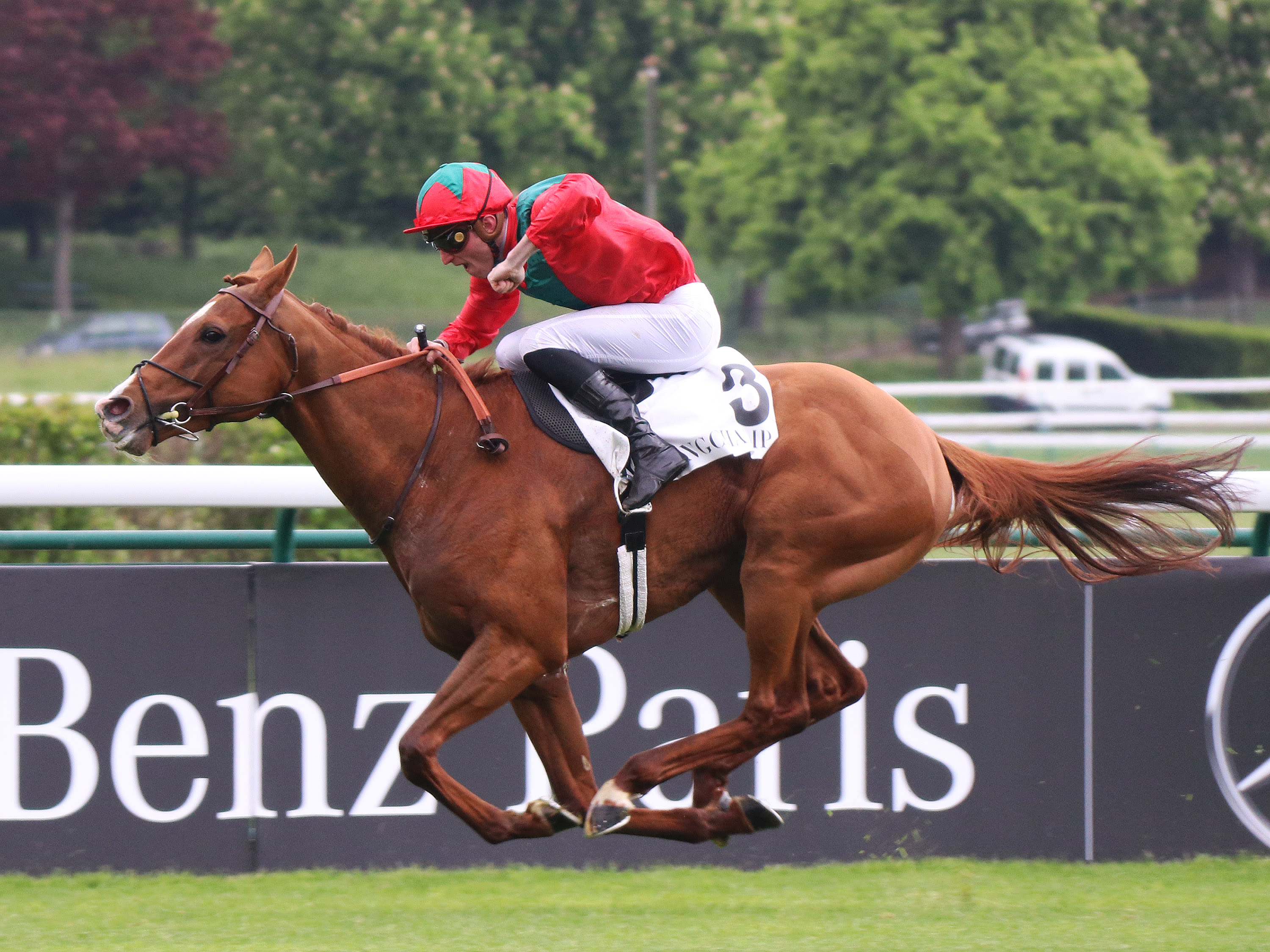 Waldgeist lowers Ghaiyyath's colours in Prix Ganay upset