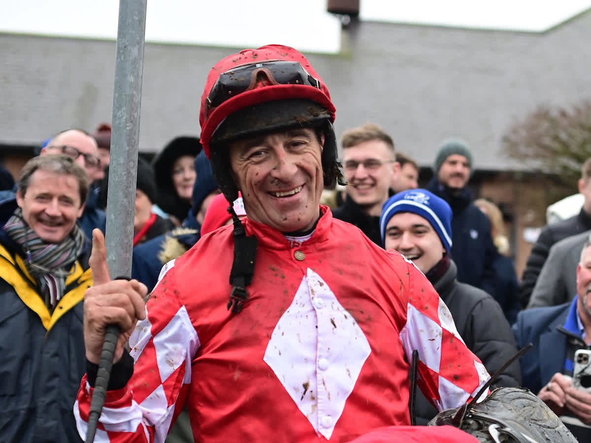 Russell has first winner since return despite a "little panic"