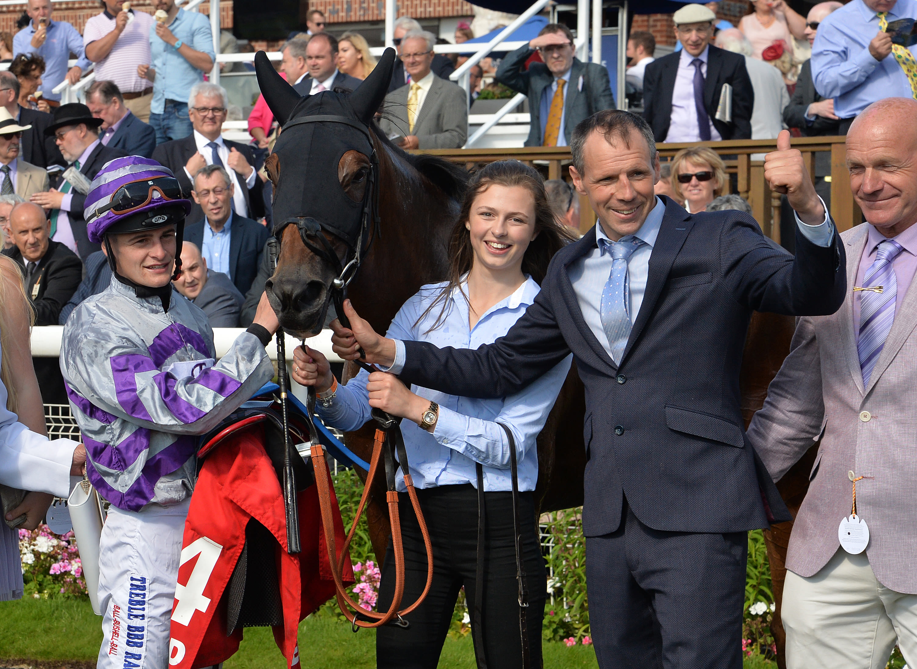 Stable staff to be given free meals at Jockey Club Racecourses