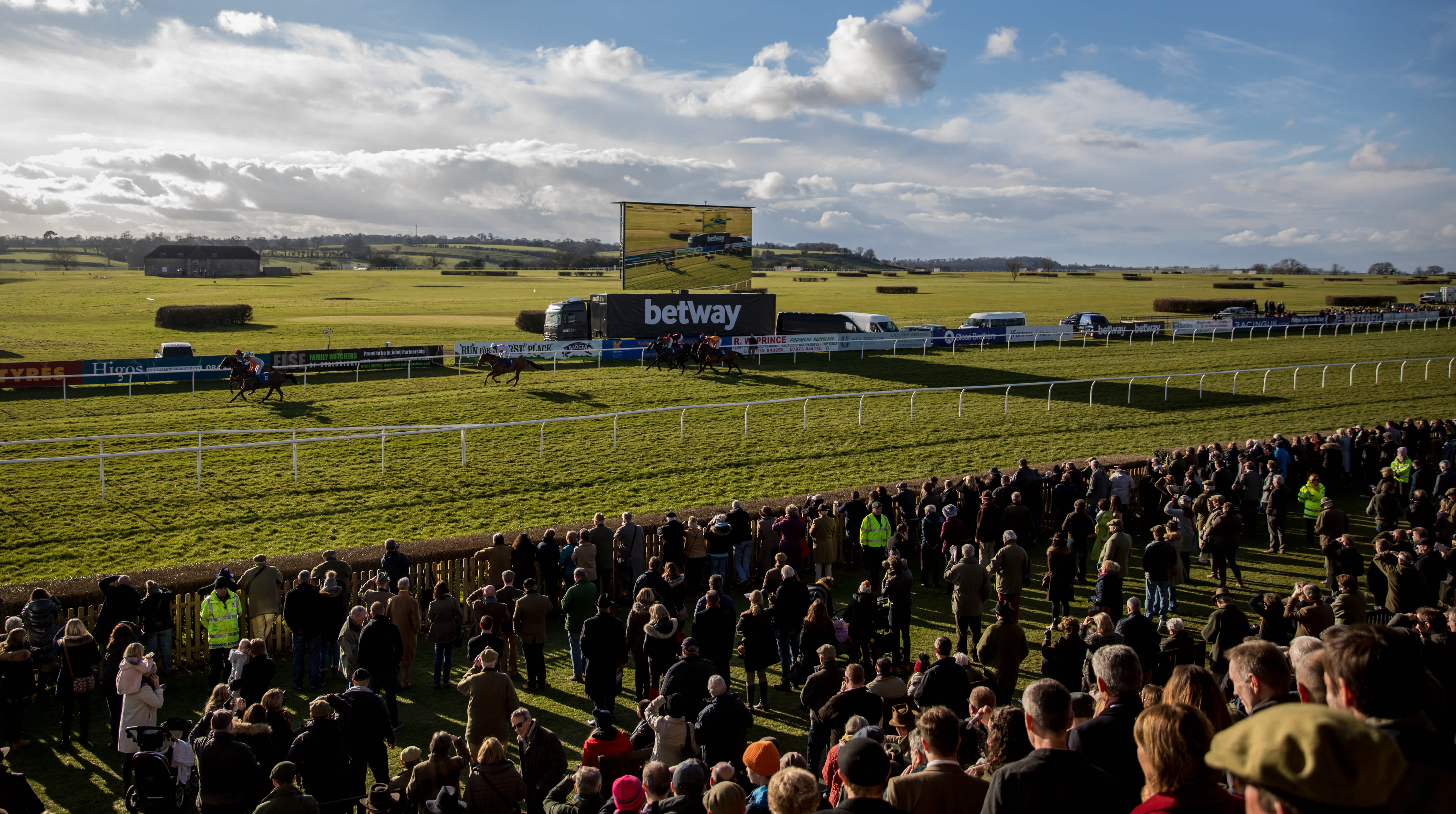 Wincanton Placepot Pointers: Magic River can help us make a splash