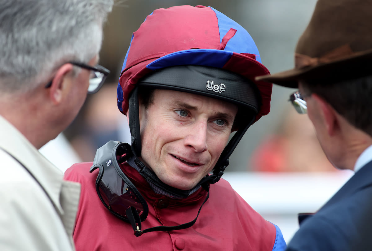 Masterful Ryan Moore steers Vela Azul to Japan Cup glory