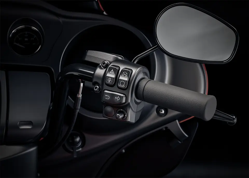 2025 Tri Glide Ultra Motorcycle | Harley-Davidson USA