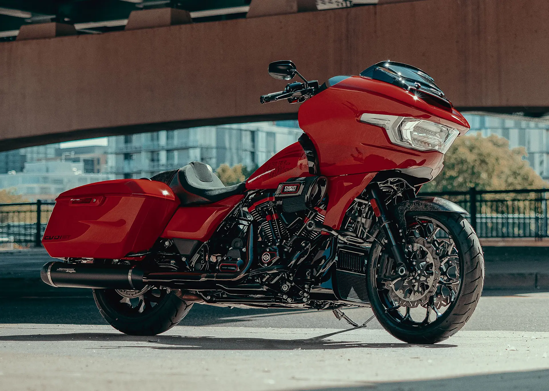 2025 CVO Road Glide ST Motorcycle | Harley-Davidson USA