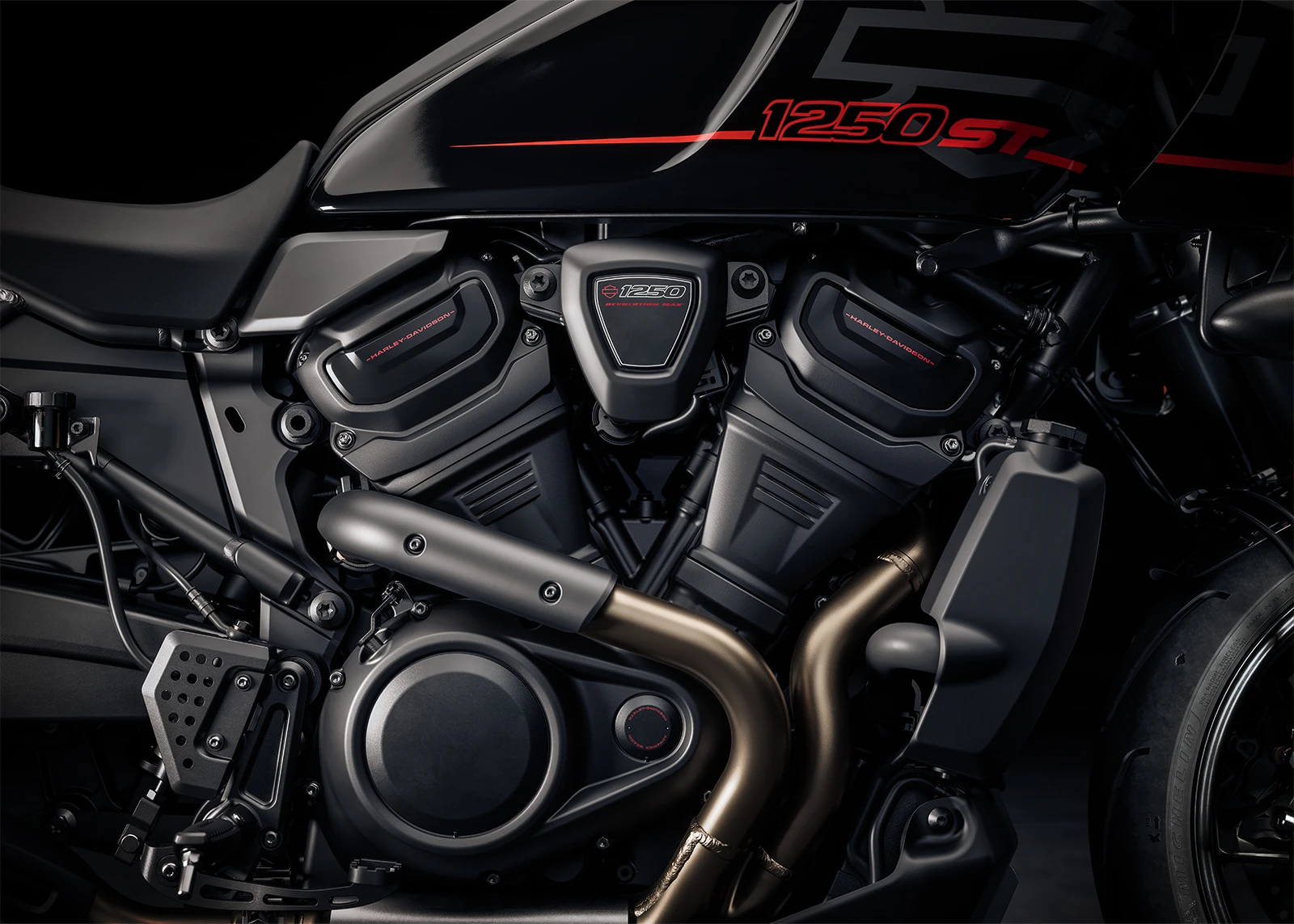 2025 Pan America 1250 ST Motorcycle | Harley-Davidson USA