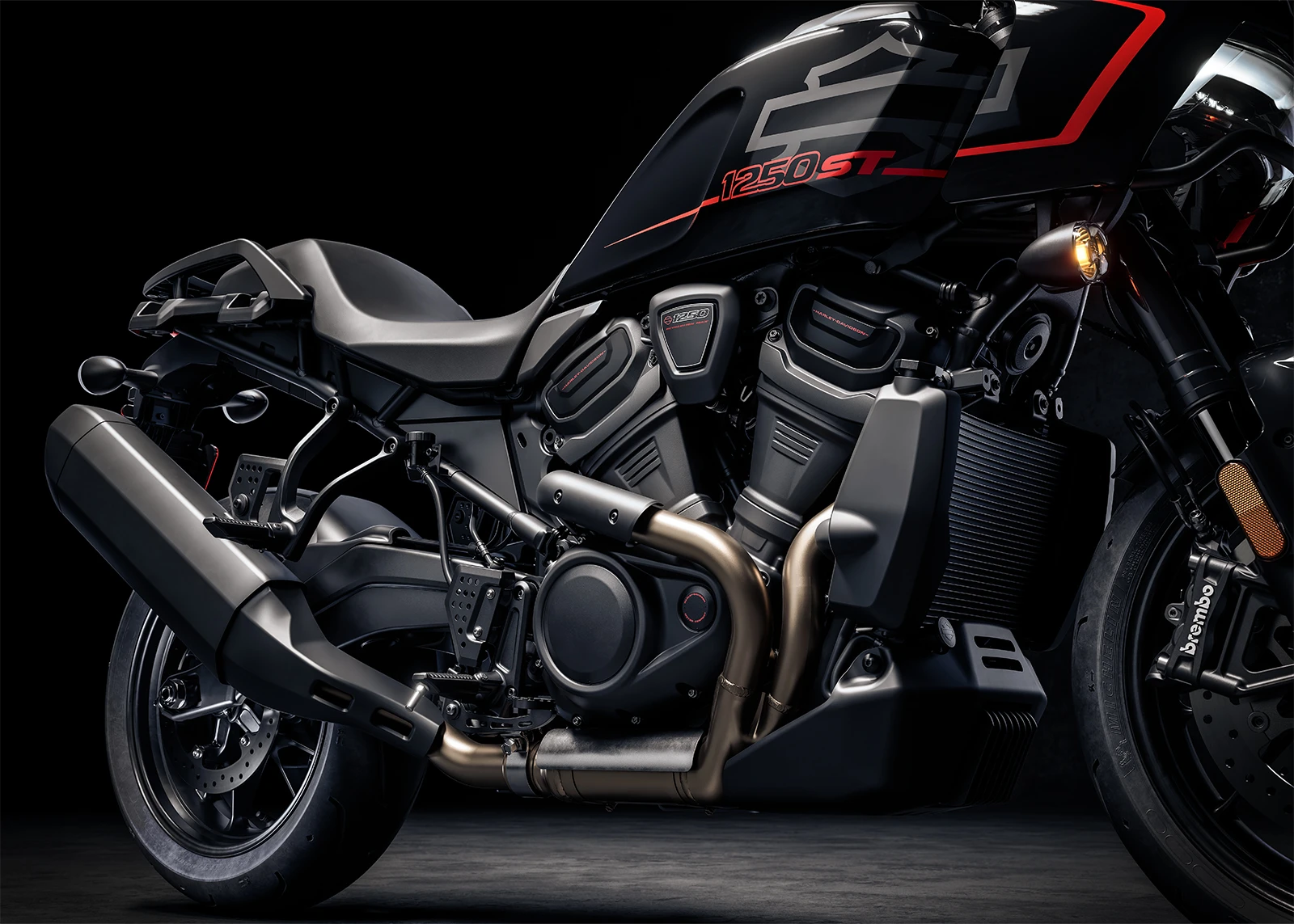 2025 Pan America 1250 ST Motorcycle | Harley-Davidson USA