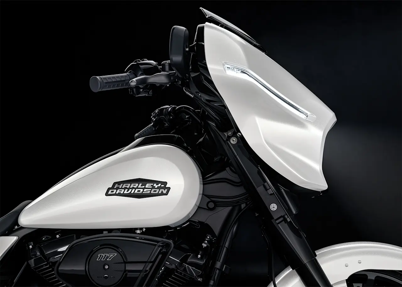 2025 Street Glide | Harley-Davidson DE