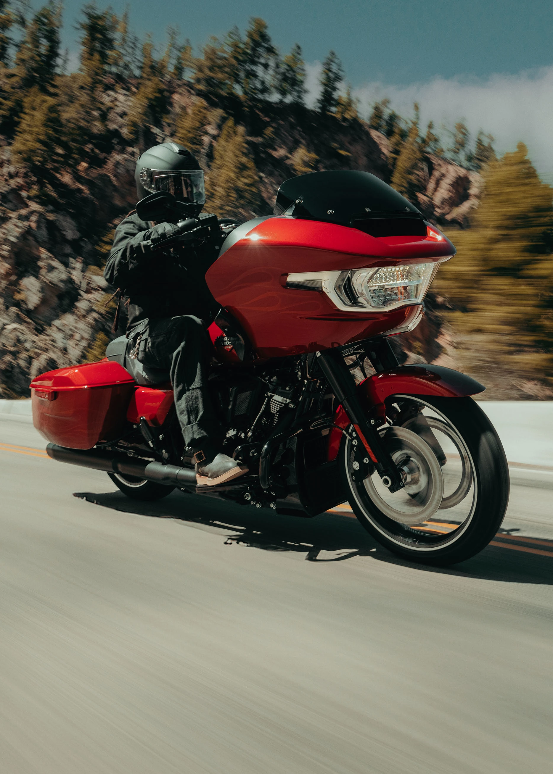 2025 Road Glide Motorcycle | Harley-Davidson USA