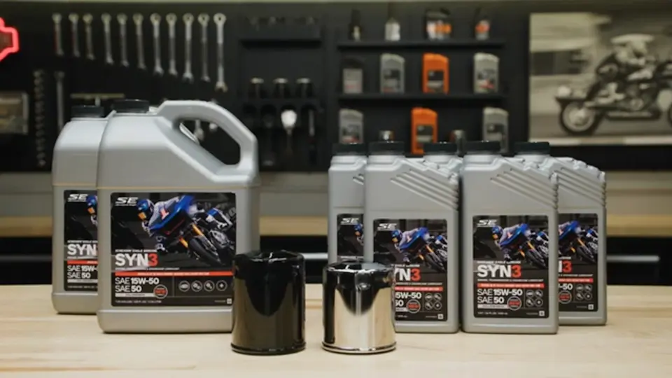 Motorcycle Oil Change Kits | Harley-Davidson USA