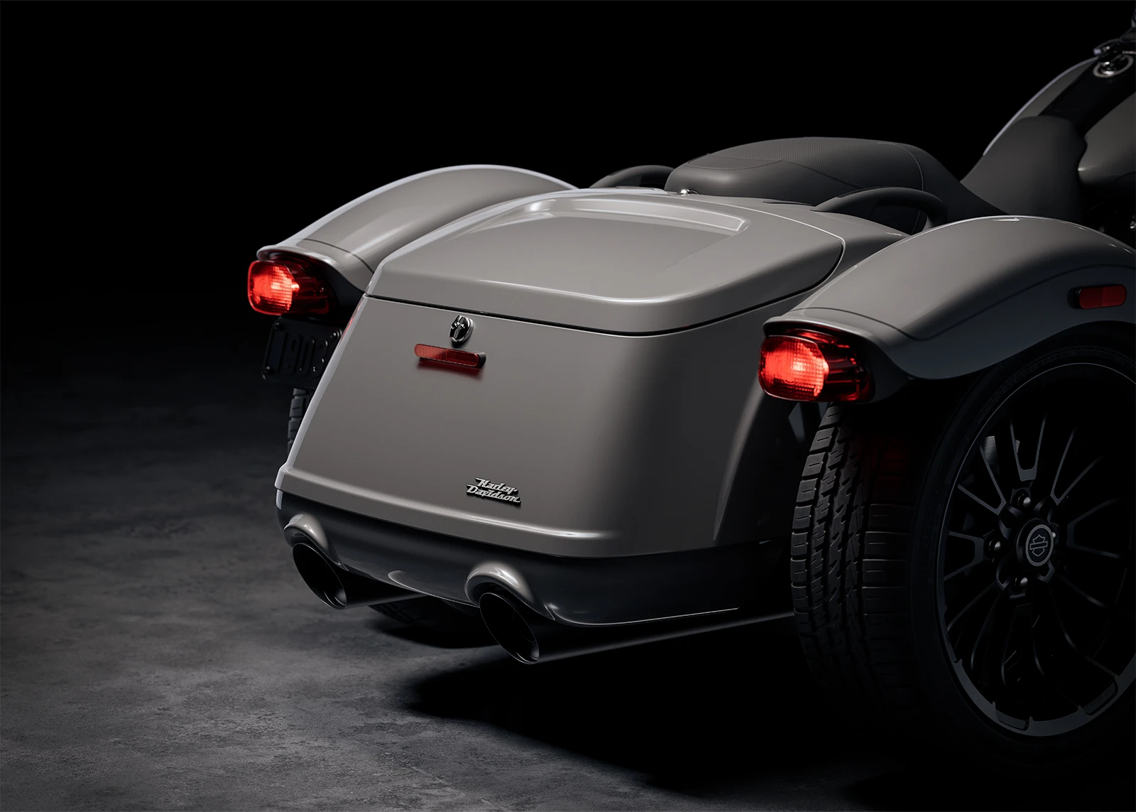 2025 Freewheeler Motorcycle | Harley-Davidson USA