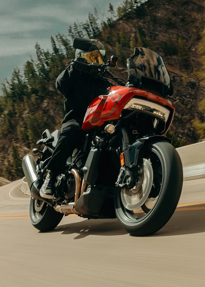 2025 Pan America 1250 ST Motorcycle | Harley-Davidson USA