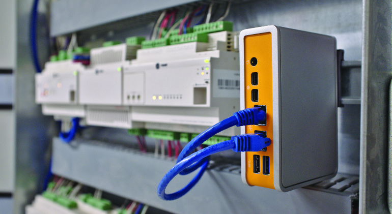 cl200_mounted_in_application770x421.jpg