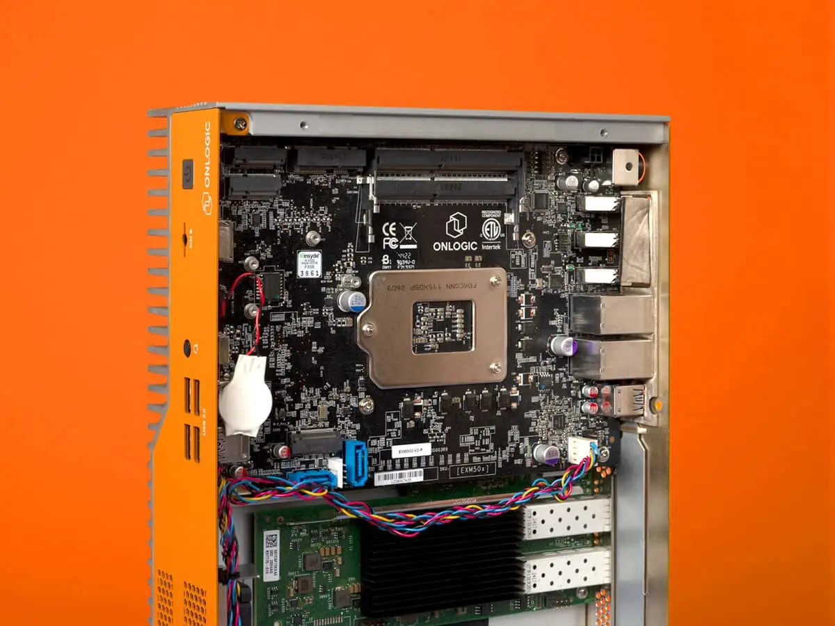 OnLogic_HX600-Series_Split-Banners_1__2_.jpg?fm=webp