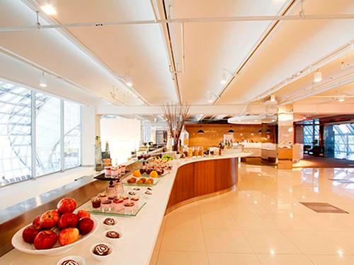 Miracle First Class Lounge BKK AIRPORT International Concourse G ...