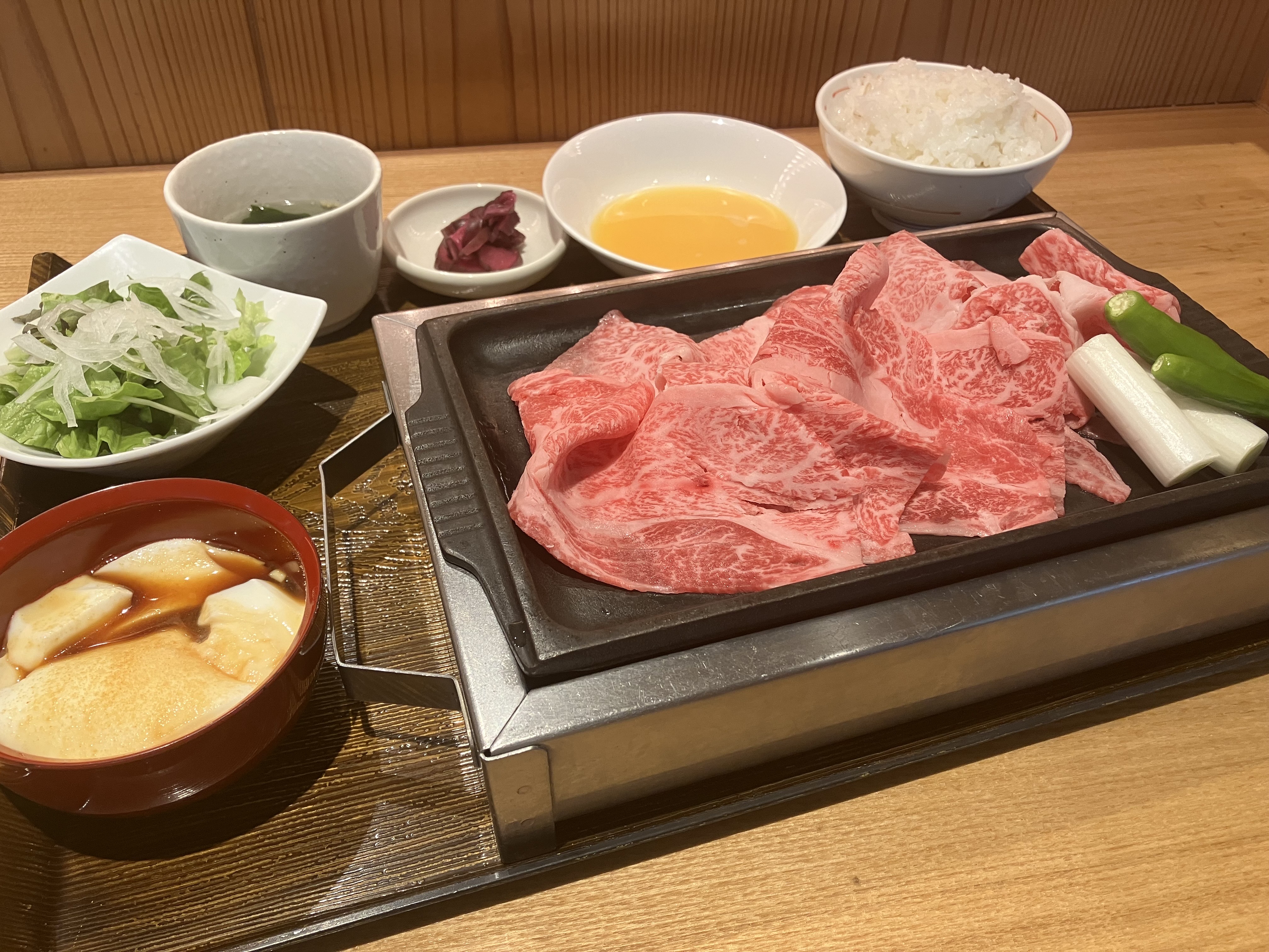Meat Dishes Yakisuki Yanma NRT AIRPORT 第1ターミナル 東京・成田国際空港(Tokyo Narita ...