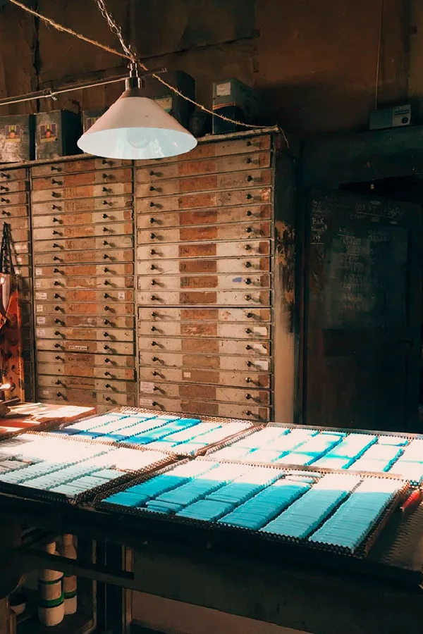 Explore Art & Craft Supply Stores in Paris | Prior | PRIOR