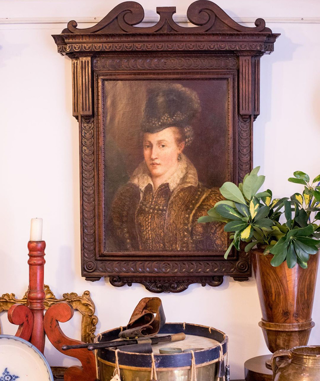 Ana Abascal Antiques | PRIOR