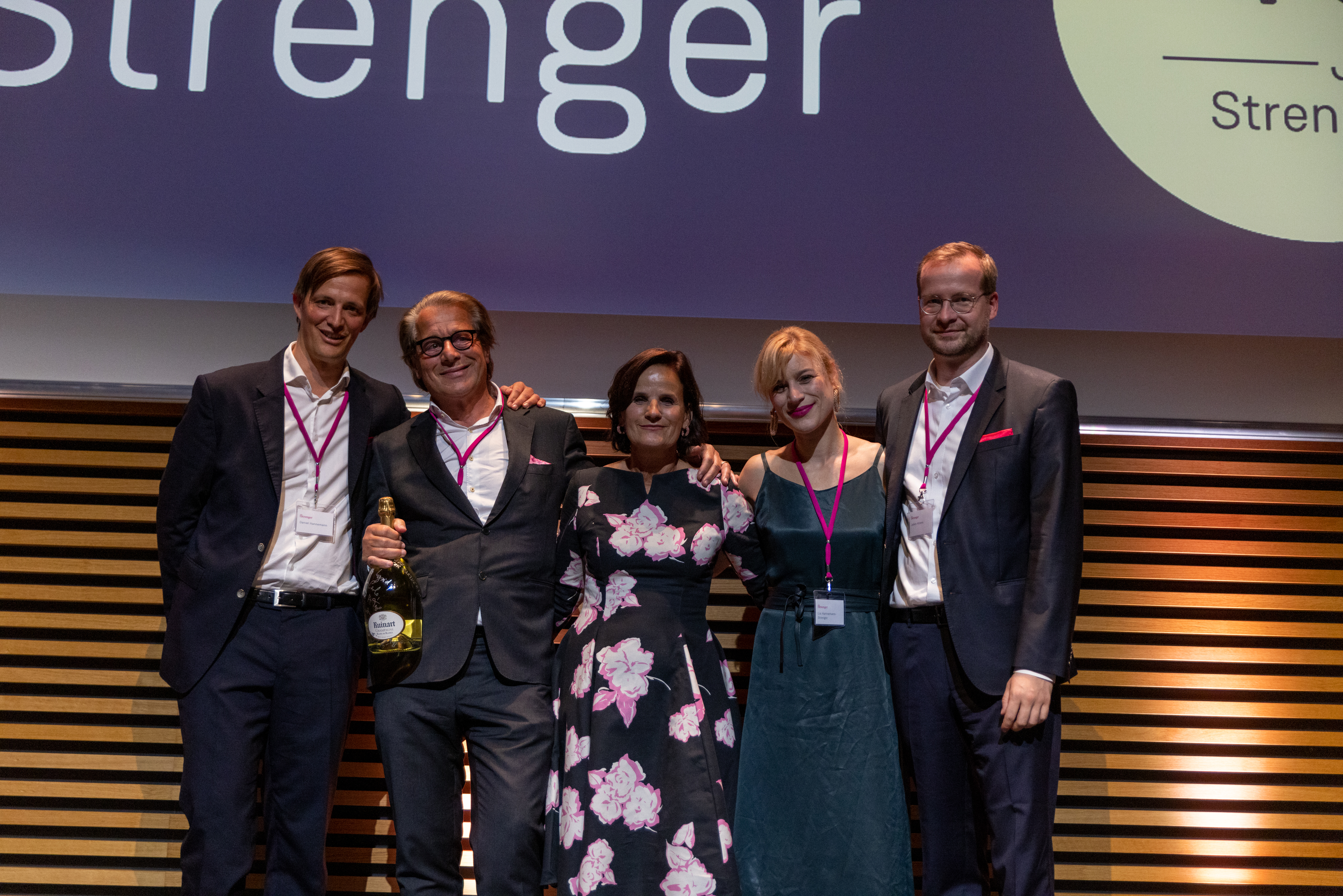 Strenger ehrt Partner des Jahres 2022